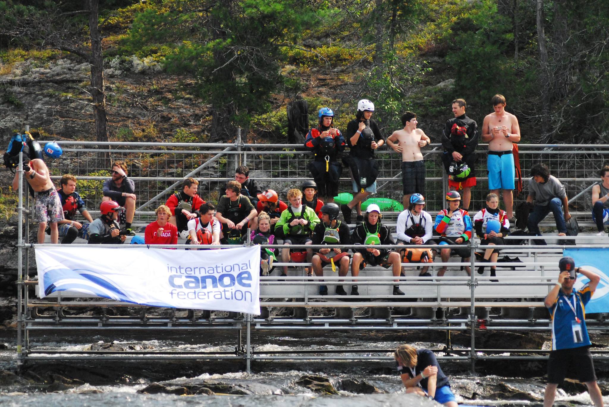 Freestyle showdown on the Ottawa River | ICF - Planet Canoe