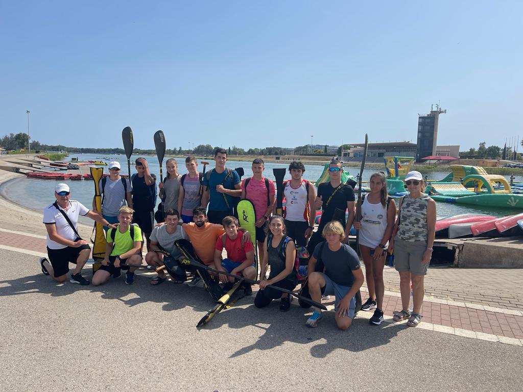 Next generation of canoe sprinters learn skills | ICF - Planet Canoe