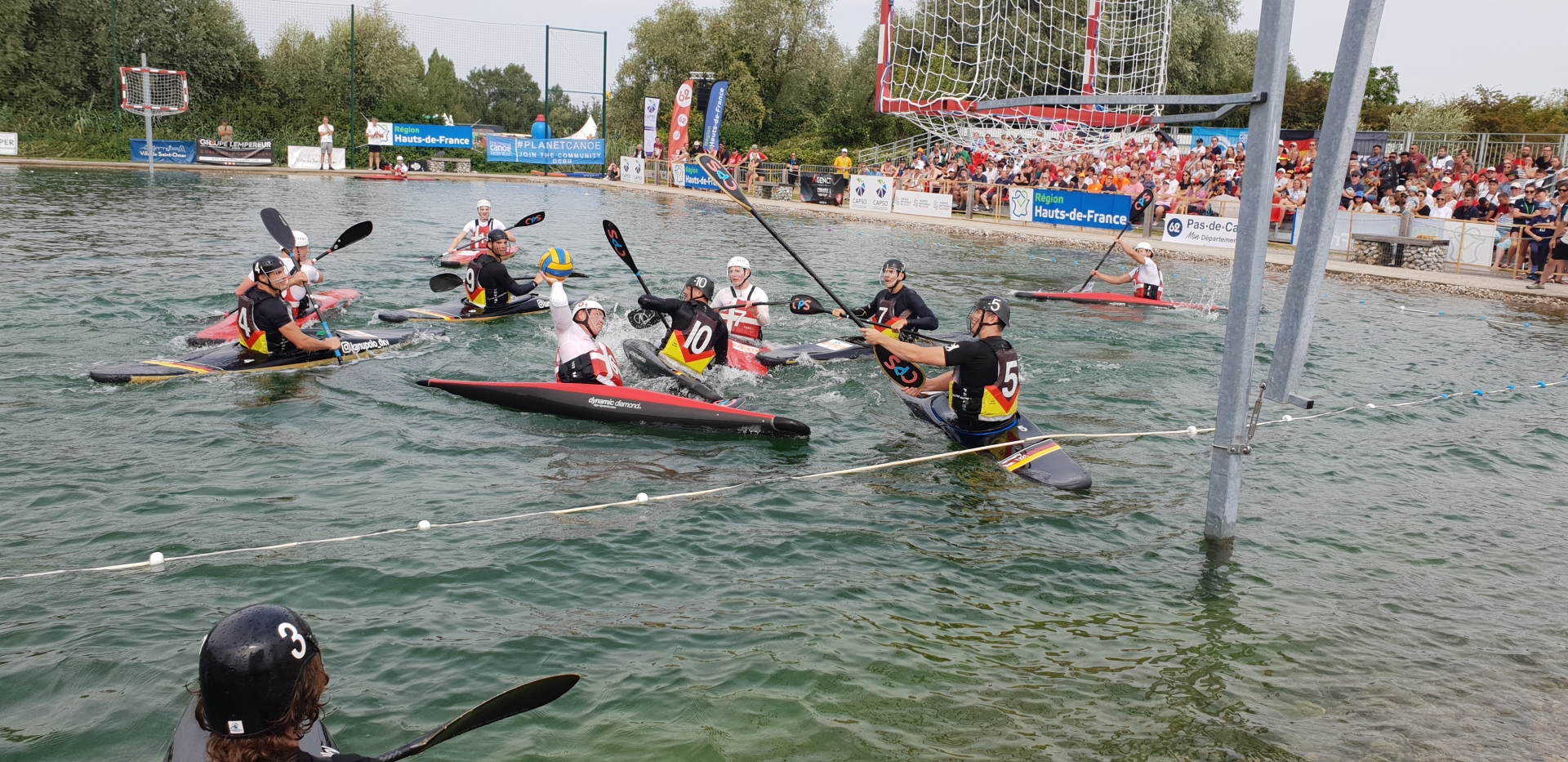 Fight for top looks tight in U21 men | ICF - Planet Canoe