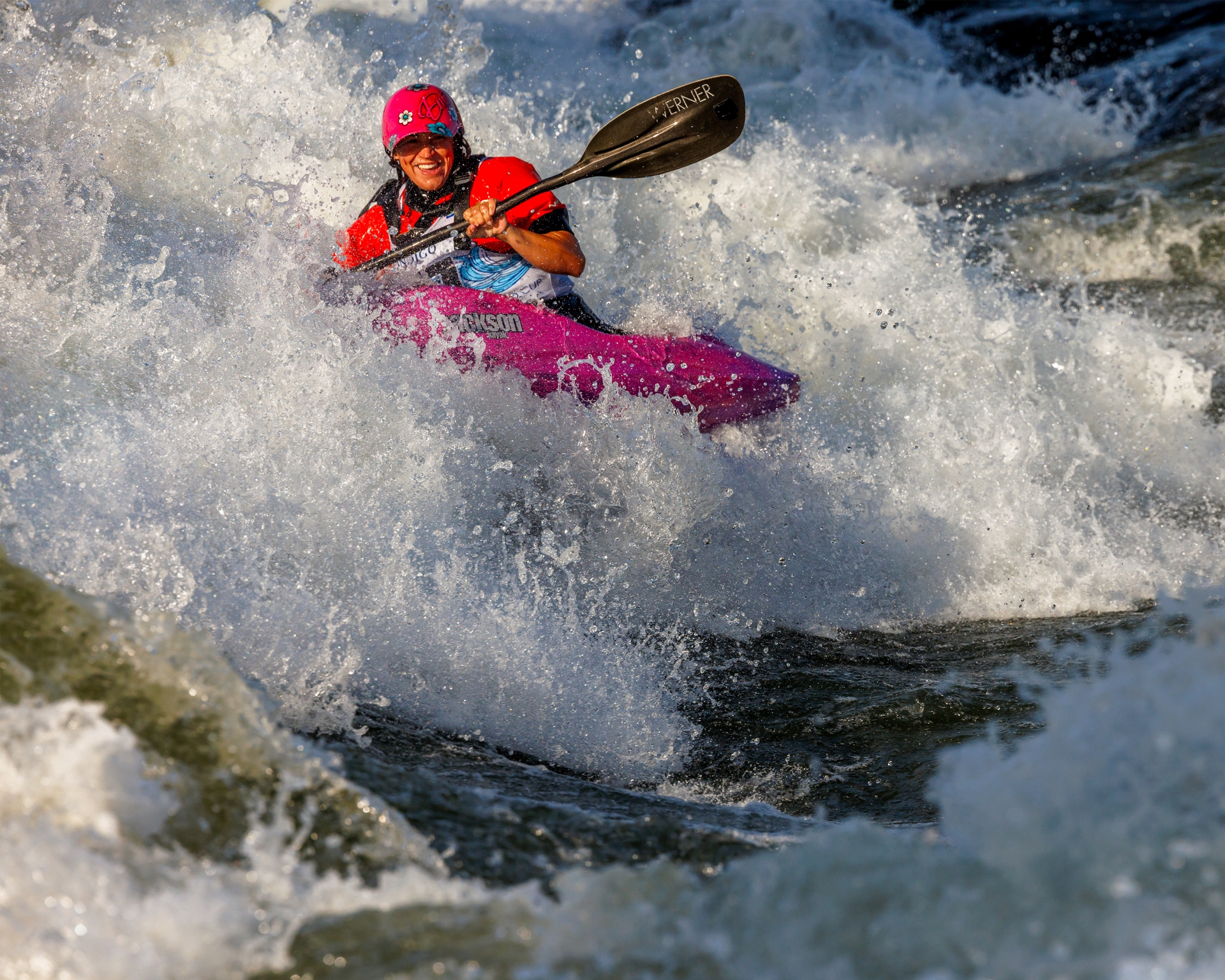 Action for Jacksons at freestyle world cup final | ICF - Planet Canoe