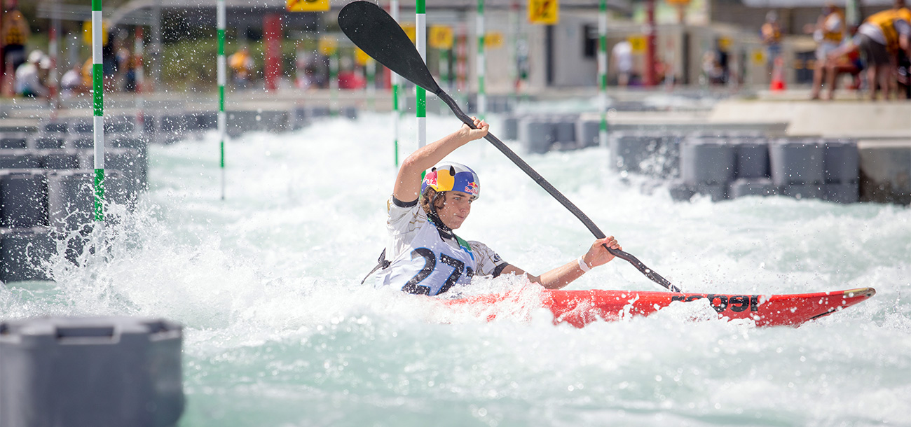 Fox all class in kayaking win | ICF - Planet Canoe