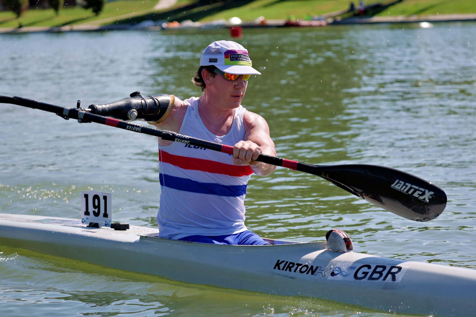 Paracanoe "lights up" world of triple amputee White and targets ...
