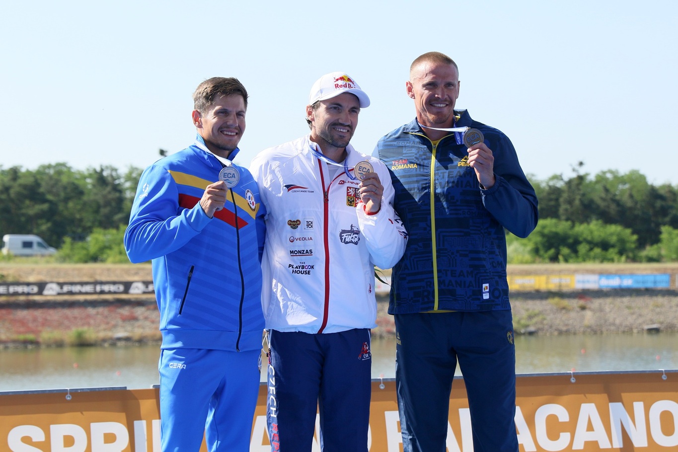 Fuksa recovers for home European glory as Csikos and Pimenta rule in ...