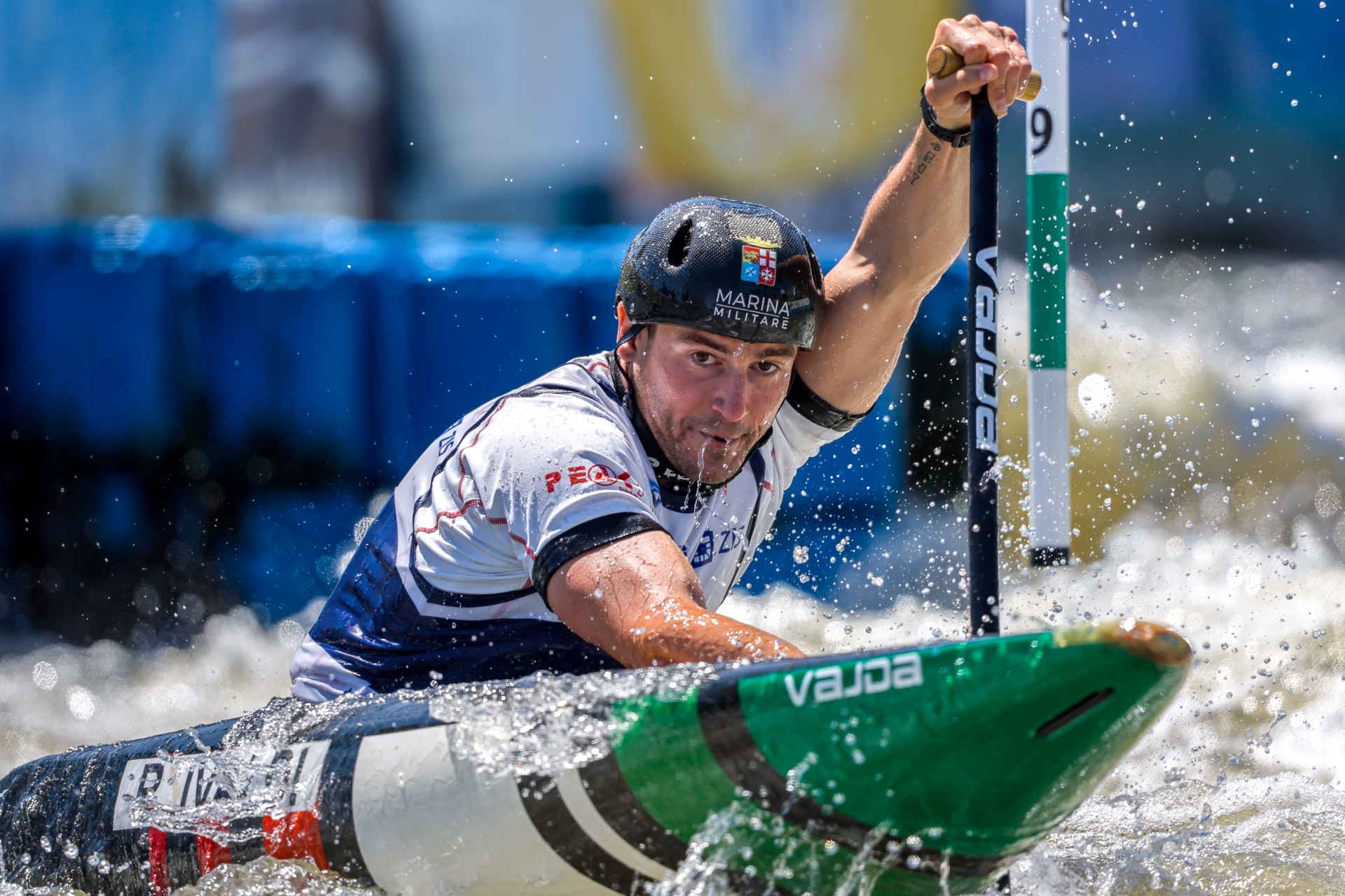 Ivaldi ready to paddle through the pain in Paris | ICF - Planet Canoe